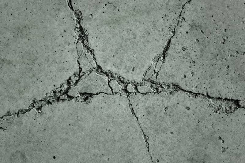 Concrete Slabs Repair: Tackling Common Issues and Fixes