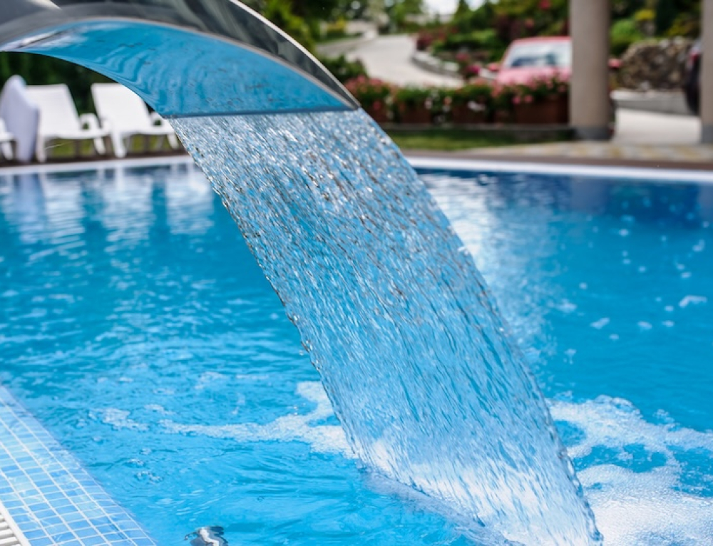 5 Durable Pool Resurfacing Options That Last (And Why They Work)